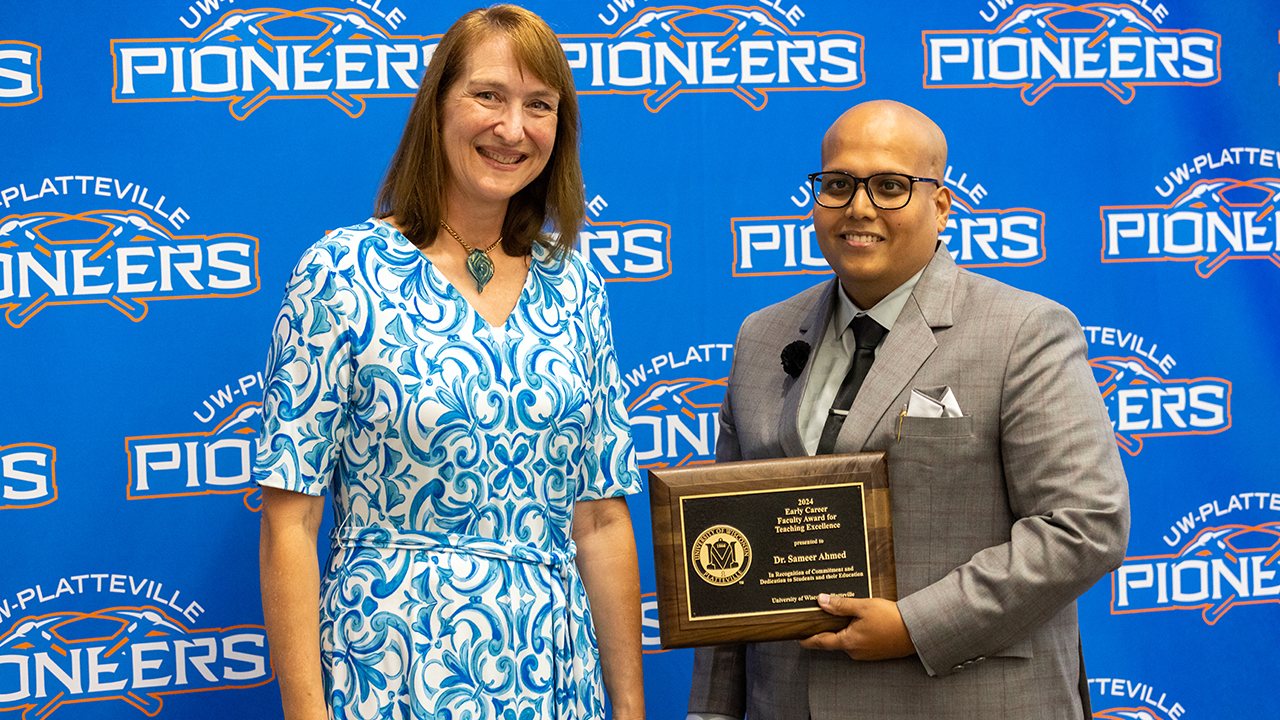 Ahmed recognized with faculty award for teaching excellence | UW-Platteville News